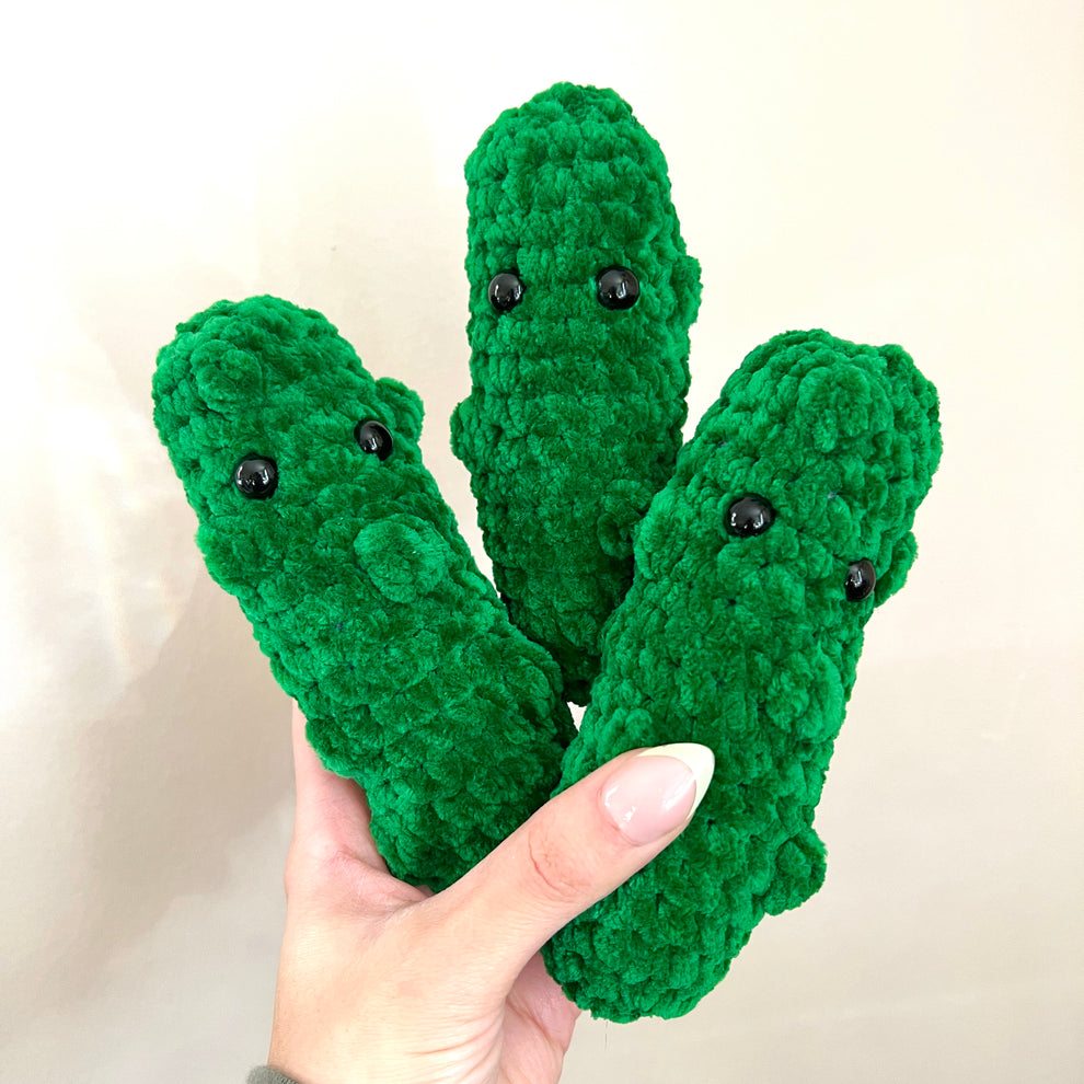 Pickle Plushie – The Cozy Tangerine