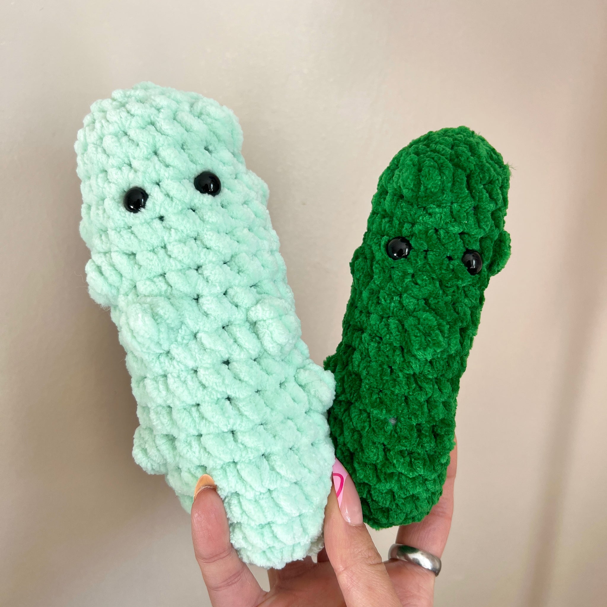 Pickle Plushie – The Cozy Tangerine