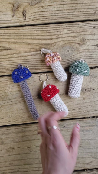 Mushroom Keychain Crochet Pattern | Chapstick, Lighter, Vape Pen + Dab ...
